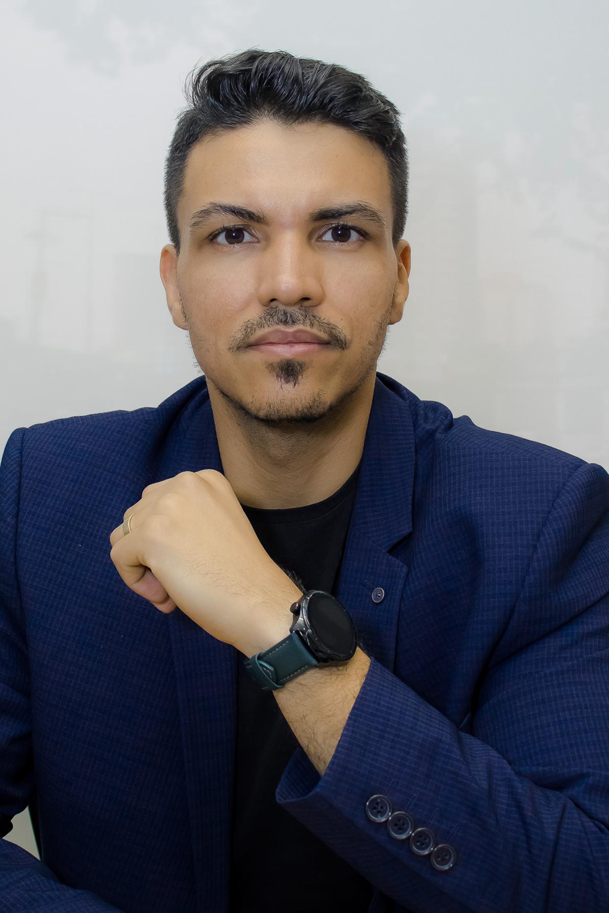 Dr. Lucas de Oliveira